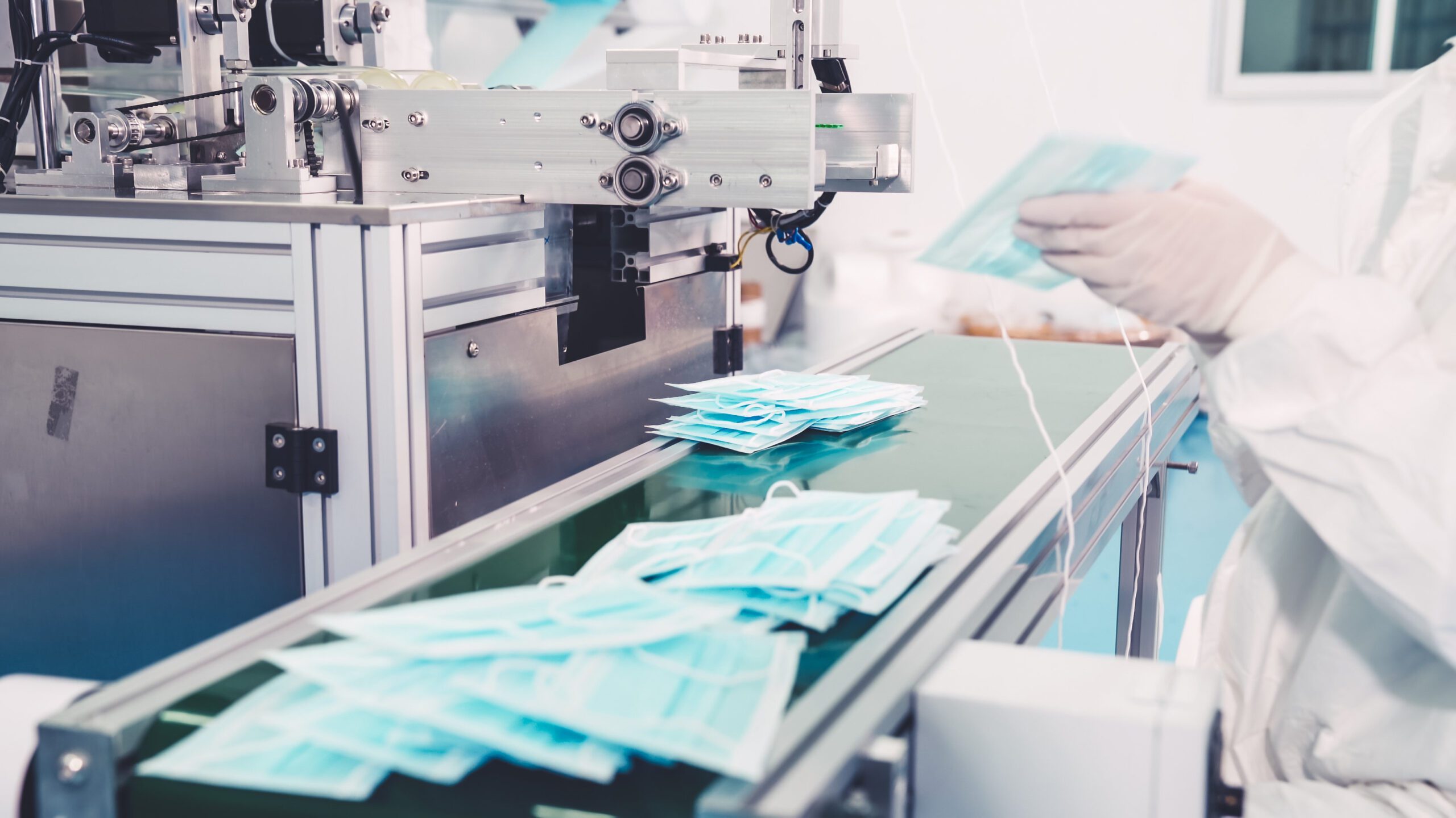 The Secretary of State for Health and Social Care thanks Rocialle ...